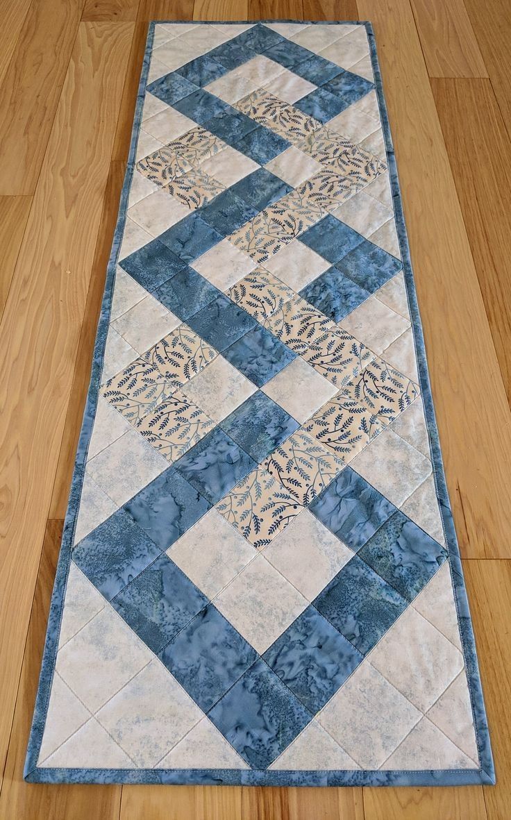 Interlocking Squares Table Runner: A Stunning Addition to Your Home Decor