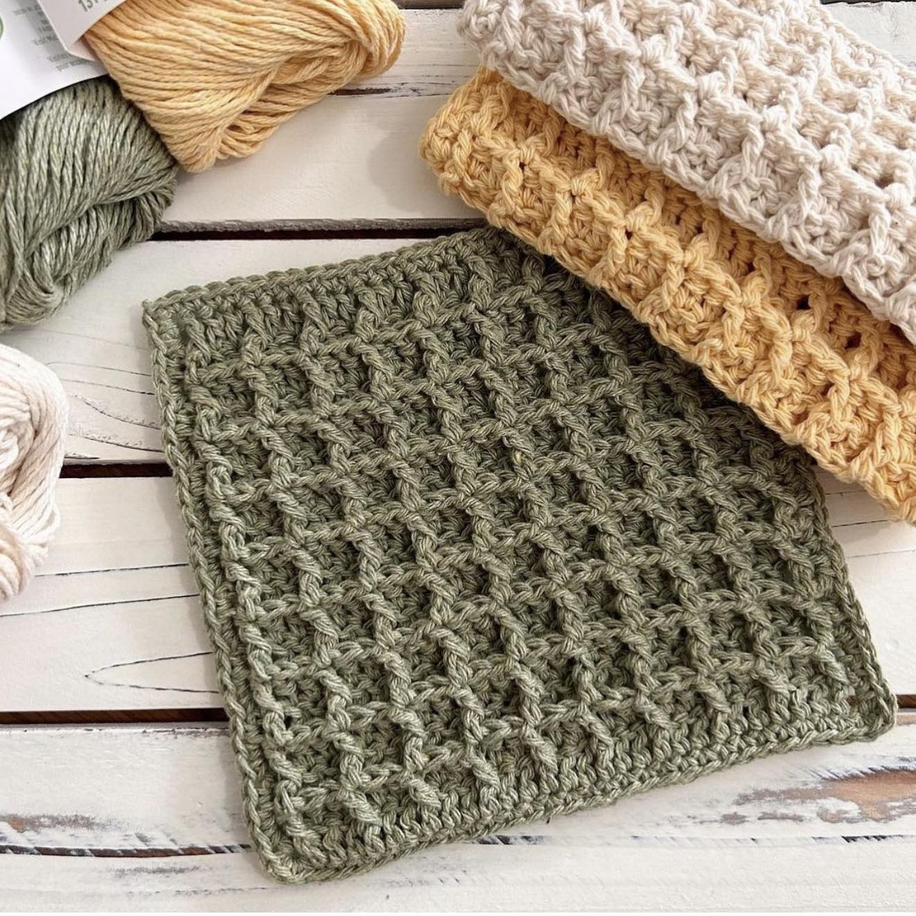 Waffle Cloth - Free Crochet Pattern - harmonythreads.dicasdorei.com